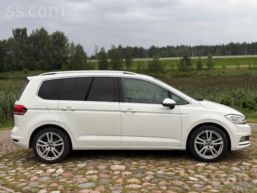 Balts Volkswagen Touran 2016 Ogre, ar dzinēja tilpumu 2.00 L un nobraukumu 249 tūkst. km par 8250 €, foto 3 vietnē AUTOMOTO.COM.LV