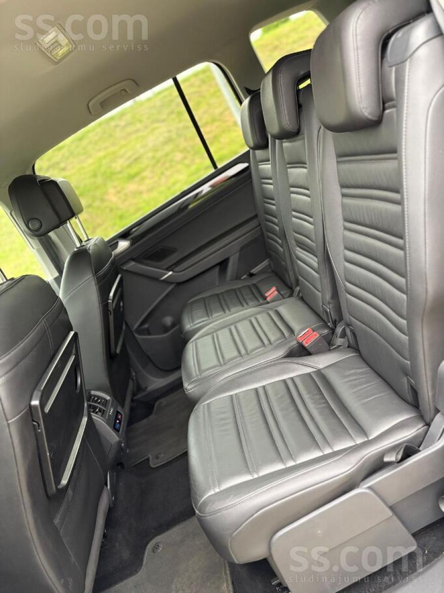 Balts Volkswagen Touran 2016 Ogre, ar dzinēja tilpumu 2.00 L un nobraukumu 249 tūkst. km par 8250 €, foto 14 vietnē AUTOMOTO.COM.LV