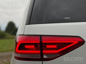 Balts Volkswagen Touran 2016 Ogre, ar dzinēja tilpumu 2.00 L un nobraukumu 249 tūkst. km par 8250 €, foto 23 vietnē AUTOMOTO.COM.LV