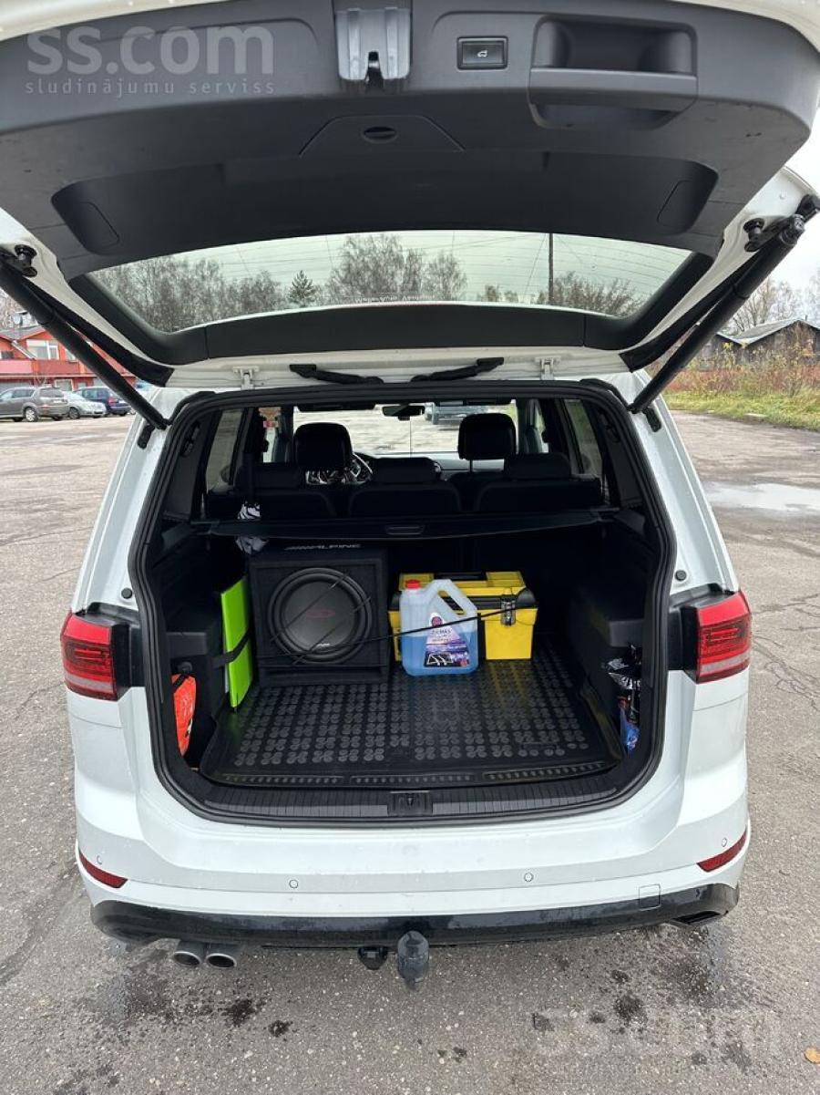 Balts Volkswagen Touran 2016 Rīga, ar dzinēja tilpumu 1.80 L un nobraukumu 175 tūkst. km par 15500 €, foto 4 vietnē AUTOMOTO.COM.LV