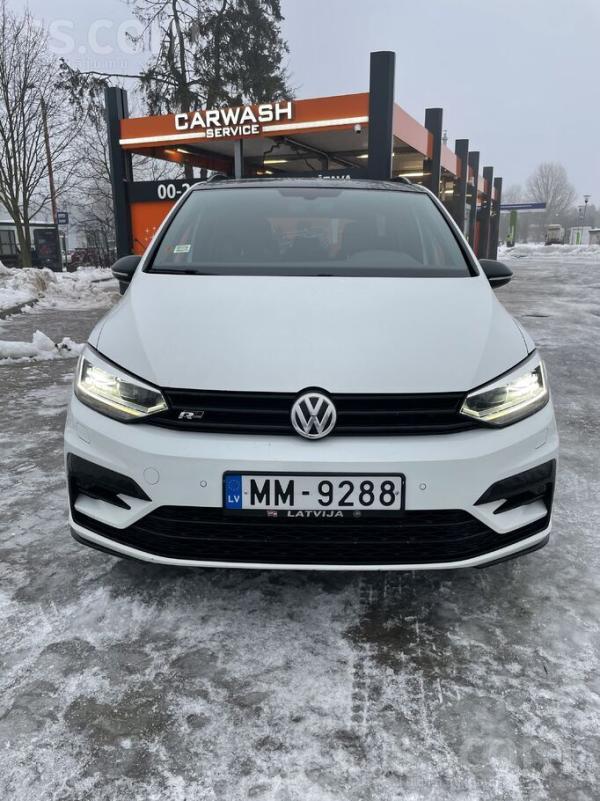 Balts Volkswagen Touran 2016 Rīga, ar dzinēja tilpumu 1.80 L un nobraukumu 175 tūkst. km par 15500 €, foto 10 vietnē AUTOMOTO.COM.LV