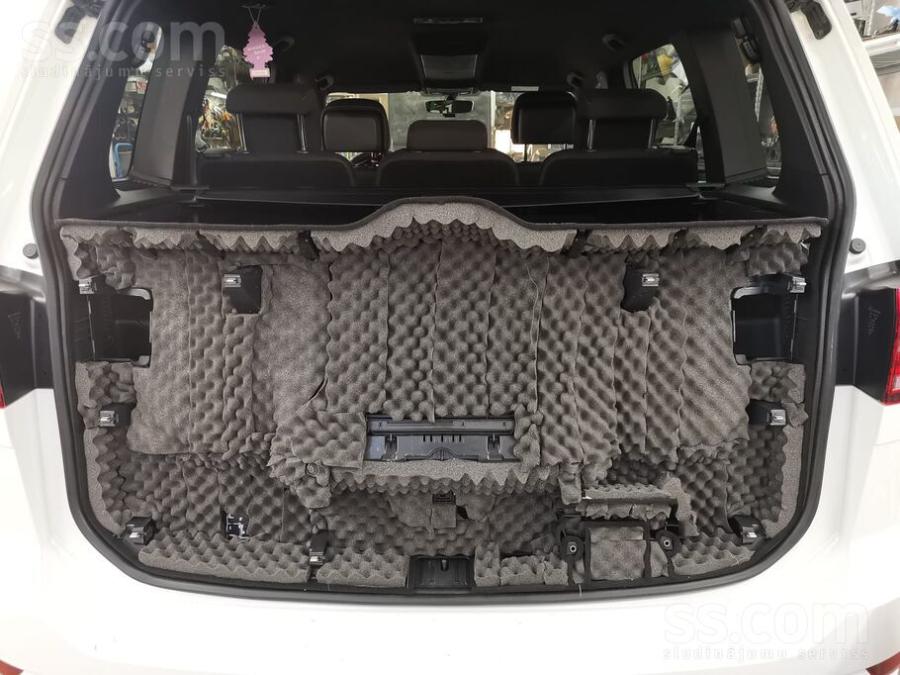Balts Volkswagen Touran 2016 Rīga, ar dzinēja tilpumu 1.80 L un nobraukumu 175 tūkst. km par 15500 €, foto 23 vietnē AUTOMOTO.COM.LV