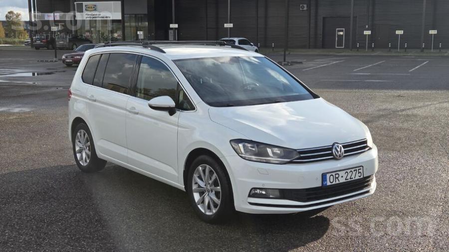 Balts Volkswagen Touran 2016 Liepāja, ar dzinēja tilpumu 1.60 L un nobraukumu 362 tūkst. km par 7800 €, foto 3 vietnē AUTOMOTO.COM.LV