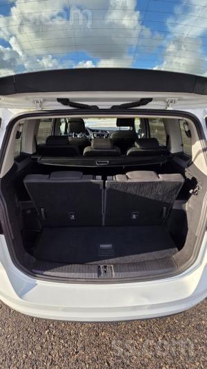 Balts Volkswagen Touran 2016 Liepāja, ar dzinēja tilpumu 1.60 L un nobraukumu 362 tūkst. km par 7800 €, foto 9 vietnē AUTOMOTO.COM.LV