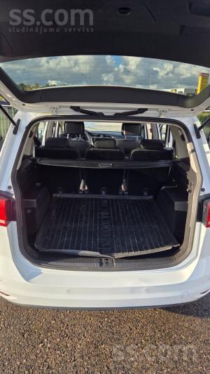 Balts Volkswagen Touran 2016 Liepāja, ar dzinēja tilpumu 1.60 L un nobraukumu 362 tūkst. km par 7800 €, foto 13 vietnē AUTOMOTO.COM.LV