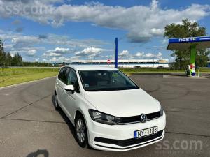 White Volkswagen Touran 2017 in Daugavpils, with an engine capacity of 1.40 L and mileage of 232 thousand km for 9100 €, photo 2 on AUTOMOTO.COM.LV