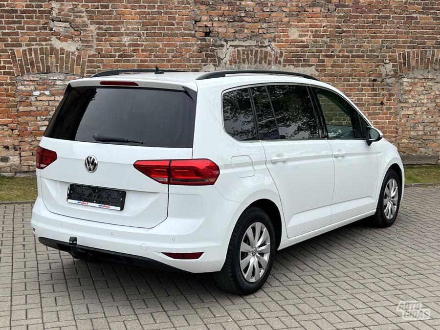 Balts Volkswagen Touran 2017 Kėdainiai, ar dzinēja tilpumu 1.60 L un nobraukumu 306 tūkst. km par 8850 €, foto 4 vietnē AUTOMOTO.COM.LV
