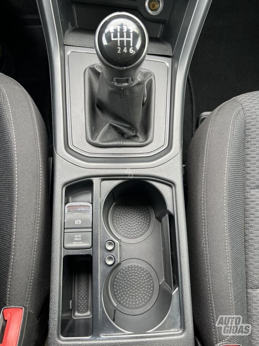 Balts Volkswagen Touran 2017 Kėdainiai, ar dzinēja tilpumu 1.60 L un nobraukumu 306 tūkst. km par 8850 €, foto 30 vietnē AUTOMOTO.COM.LV