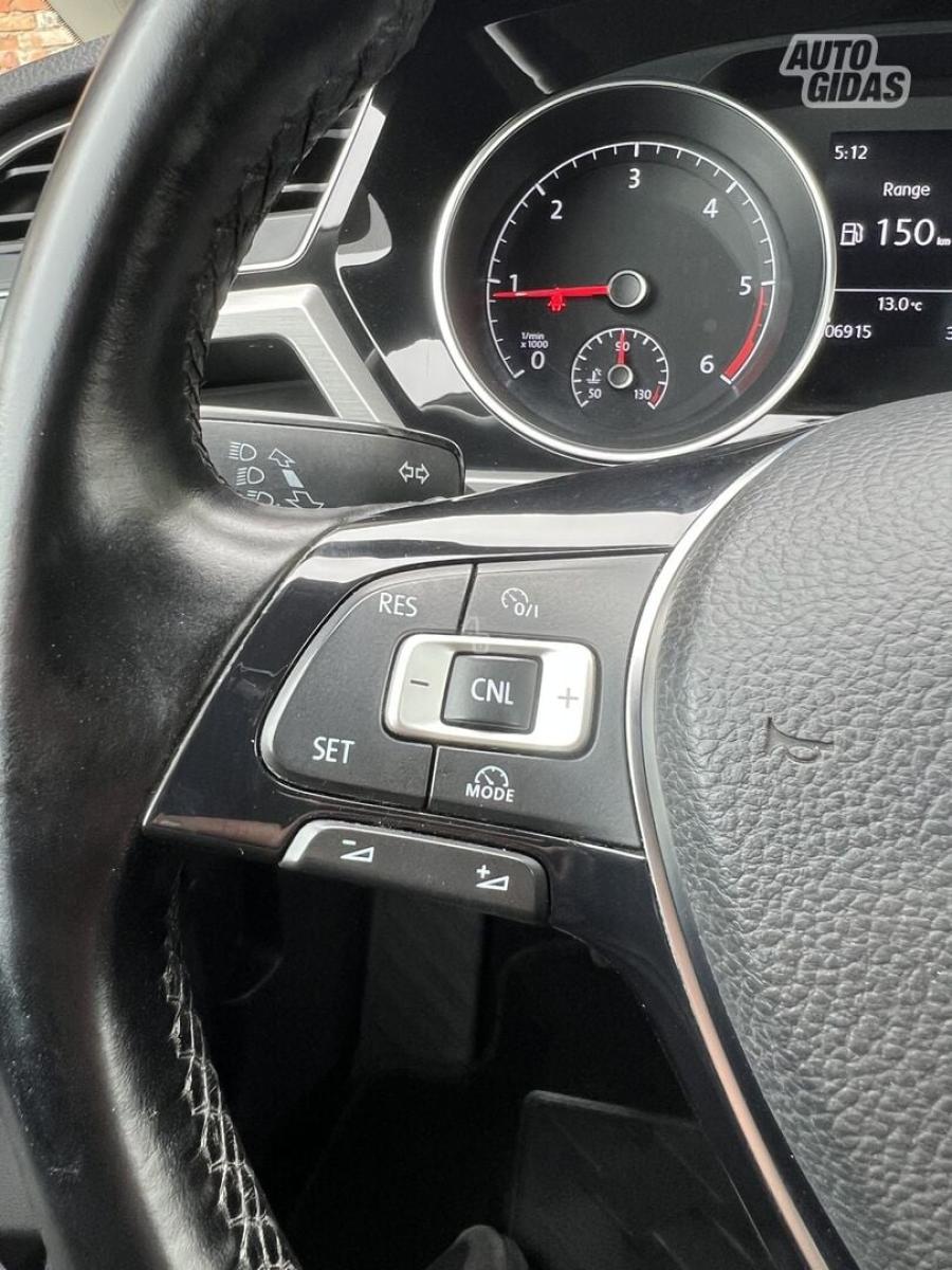 Balts Volkswagen Touran 2017 Kėdainiai, ar dzinēja tilpumu 1.60 L un nobraukumu 306 tūkst. km par 8850 €, foto 33 vietnē AUTOMOTO.COM.LV