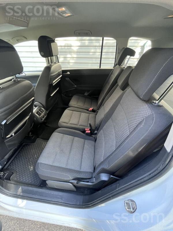 Balts Volkswagen Touran 2017 Rīga, ar dzinēja tilpumu 1.40 L un nobraukumu 250 tūkst. km par 7800 €, foto 6 vietnē AUTOMOTO.COM.LV