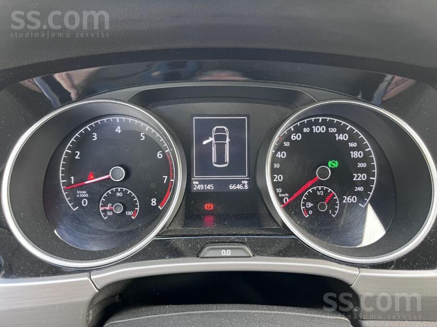 Balts Volkswagen Touran 2017 Rīga, ar dzinēja tilpumu 1.40 L un nobraukumu 250 tūkst. km par 7800 €, foto 10 vietnē AUTOMOTO.COM.LV