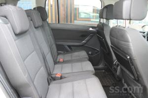 Balts Volkswagen Touran 2017 Rīga, ar dzinēja tilpumu 1.60 L un nobraukumu 0 tūkst. km par 9450 €, foto 12 vietnē AUTOMOTO.COM.LV