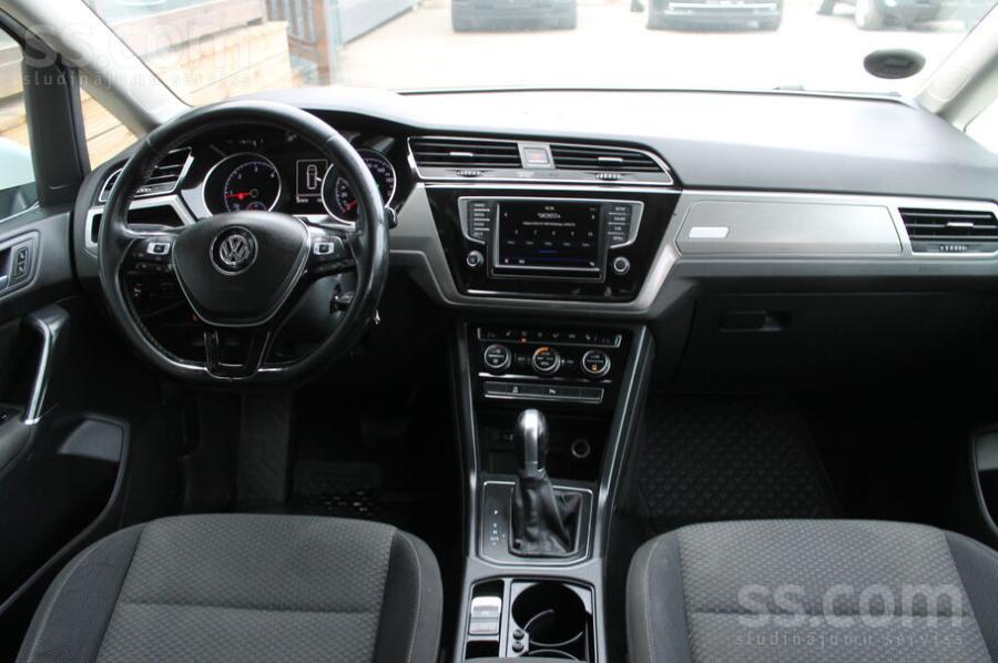 Balts Volkswagen Touran 2017 Rīga, ar dzinēja tilpumu 1.60 L un nobraukumu 0 tūkst. km par 9450 €, foto 14 vietnē AUTOMOTO.COM.LV