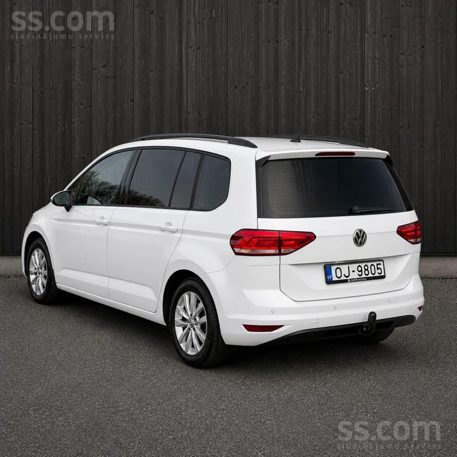 Balts Volkswagen Touran 2017 Rīga, ar dzinēja tilpumu 1.60 L un nobraukumu 281 tūkst. km par 8900 €, foto 5 vietnē AUTOMOTO.COM.LV