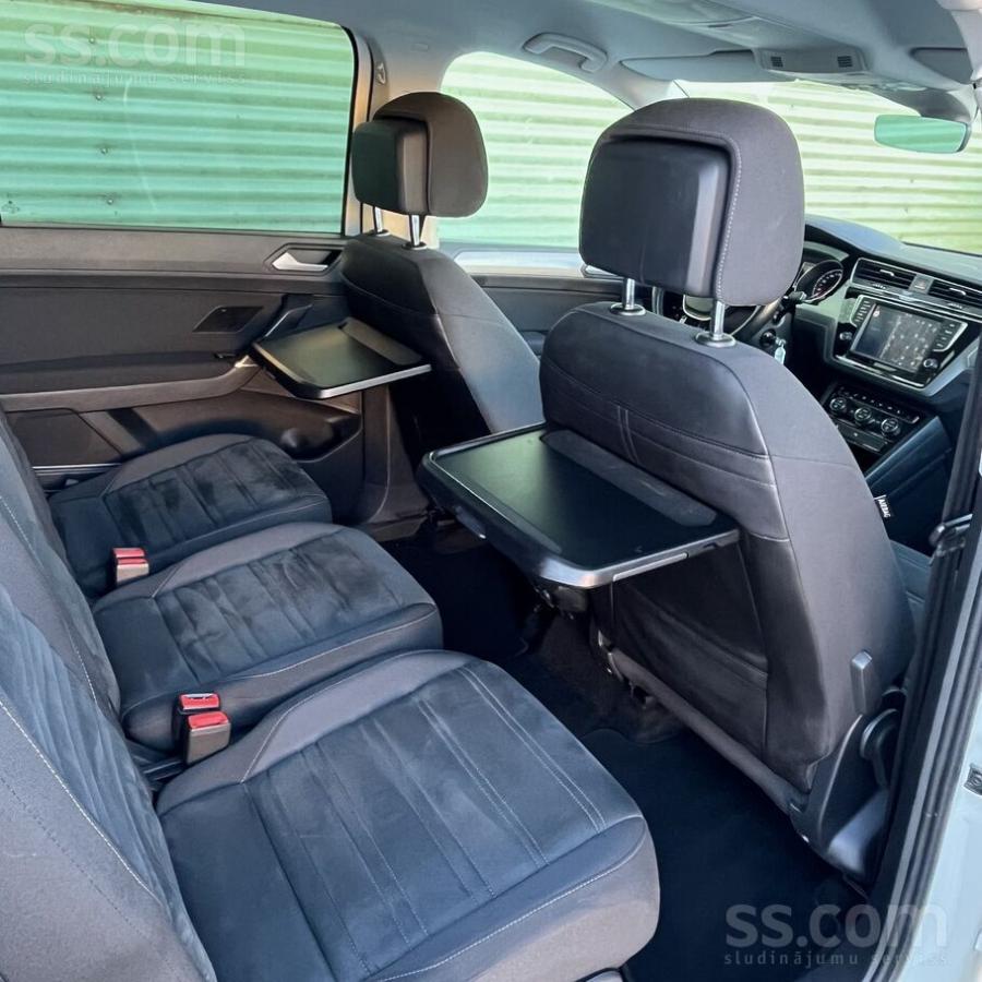 Balts Volkswagen Touran 2017 Rīga, ar dzinēja tilpumu 1.60 L un nobraukumu 281 tūkst. km par 8900 €, foto 10 vietnē AUTOMOTO.COM.LV