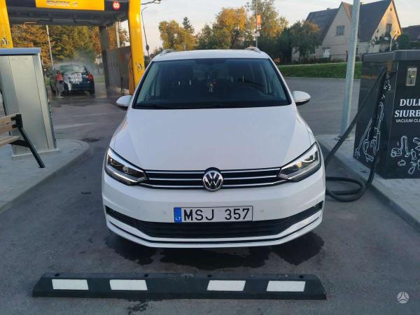 Balts Volkswagen Touran 2017 Kauņa, ar dzinēja tilpumu 2.00 L un nobraukumu 349 tūkst. km par 8300 €, foto 1 vietnē AUTOMOTO.COM.LV