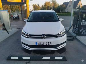 Balts Volkswagen Touran 2017 Kauņa, ar dzinēja tilpumu 2.00 L un nobraukumu 349 tūkst. km par 8300 €, foto  vietnē AUTOMOTO.COM.LV