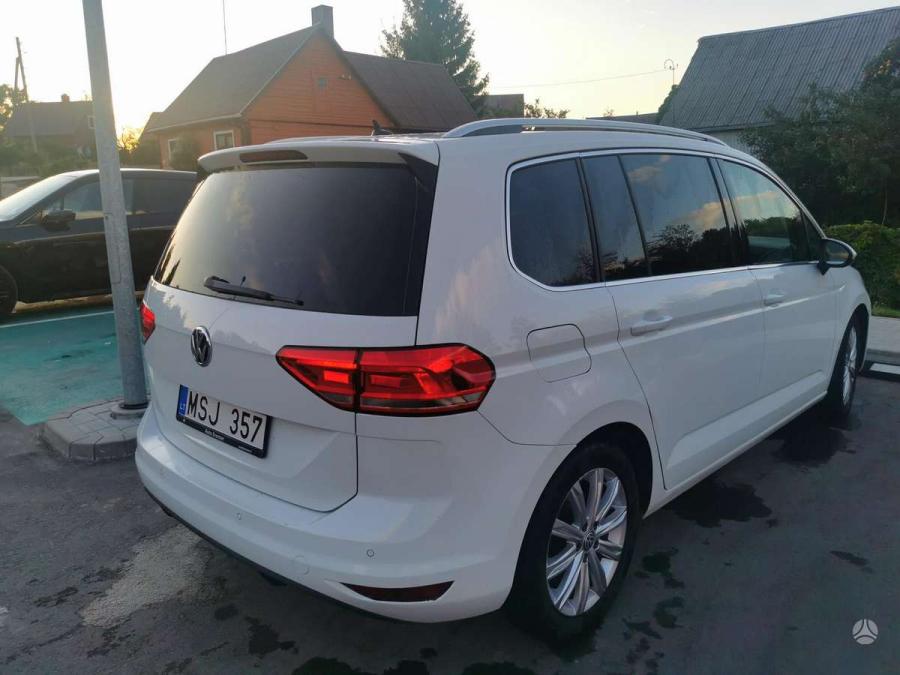 Balts Volkswagen Touran 2017 Kauņa, ar dzinēja tilpumu 2.00 L un nobraukumu 349 tūkst. km par 8300 €, foto 6 vietnē AUTOMOTO.COM.LV
