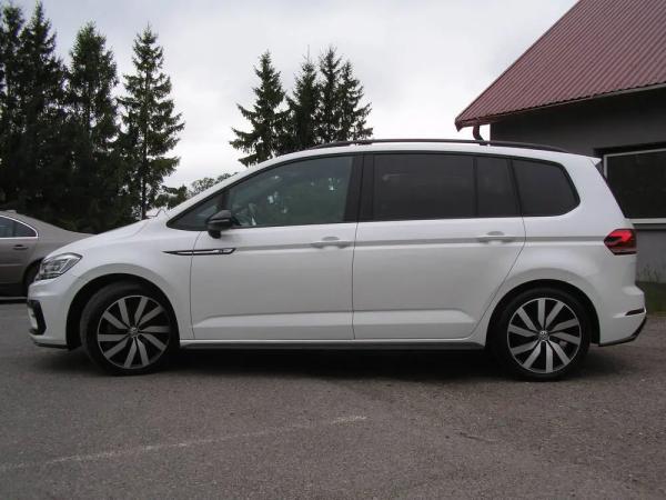 Balts Volkswagen Touran 2017 Sigulda, ar dzinēja tilpumu 2.00 L un nobraukumu 0 tūkst. km par 15250 €, foto 8 vietnē AUTOMOTO.COM.LV