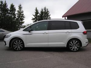 White Volkswagen Touran 2017 in Sigulda, with an engine capacity of 2.00 L and mileage of 0 thousand km for 15250 €, photo 9 on AUTOMOTO.COM.LV