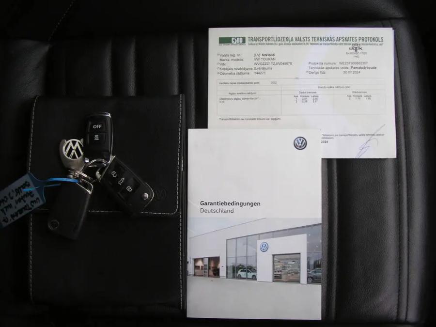 White Volkswagen Touran 2017 in Sigulda, with an engine capacity of 2.00 L and mileage of 0 thousand km for 15250 €, photo 31 on AUTOMOTO.COM.LV