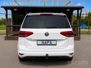 Balts Volkswagen Touran 2017 Rīga, ar dzinēja tilpumu 1.60 L un nobraukumu 286 tūkst. km par 9490 €, foto 9 vietnē AUTOMOTO.COM.LV