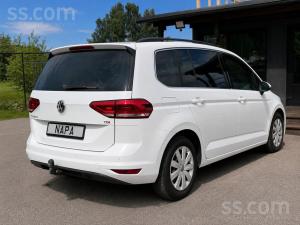 Balts Volkswagen Touran 2017 Rīga, ar dzinēja tilpumu 1.60 L un nobraukumu 286 tūkst. km par 9490 €, foto 10 vietnē AUTOMOTO.COM.LV