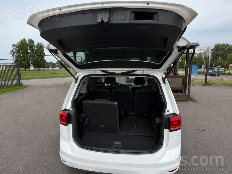 Balts Volkswagen Touran 2017 Rīga, ar dzinēja tilpumu 1.60 L un nobraukumu 286 tūkst. km par 9490 €, foto 15 vietnē AUTOMOTO.COM.LV