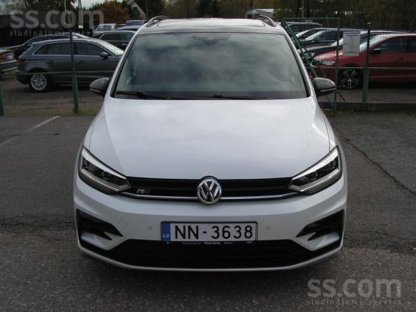 Balts Volkswagen Touran 2017 Rīga, ar dzinēja tilpumu 2.00 L un nobraukumu 166 tūkst. km par 16350 €, foto 5 vietnē AUTOMOTO.COM.LV