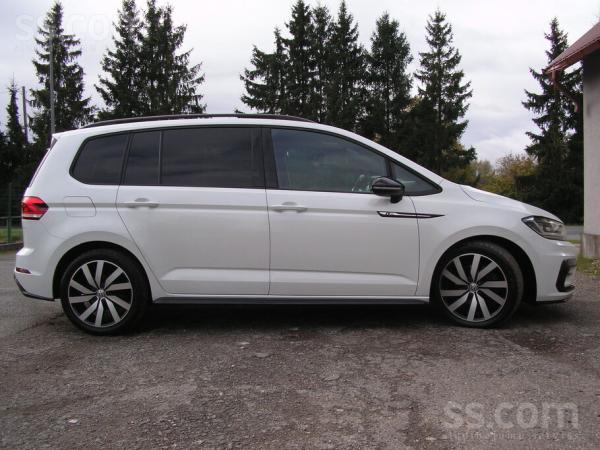 Balts Volkswagen Touran 2017 Rīga, ar dzinēja tilpumu 2.00 L un nobraukumu 166 tūkst. km par 16350 €, foto 7 vietnē AUTOMOTO.COM.LV