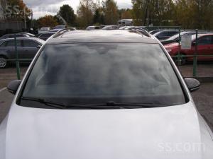 Balts Volkswagen Touran 2017 Rīga, ar dzinēja tilpumu 2.00 L un nobraukumu 166 tūkst. km par 16350 €, foto 13 vietnē AUTOMOTO.COM.LV
