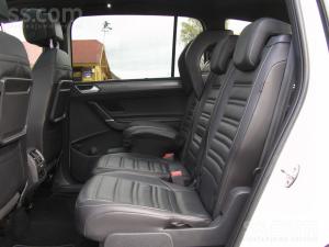 Balts Volkswagen Touran 2017 Rīga, ar dzinēja tilpumu 2.00 L un nobraukumu 166 tūkst. km par 16350 €, foto 22 vietnē AUTOMOTO.COM.LV