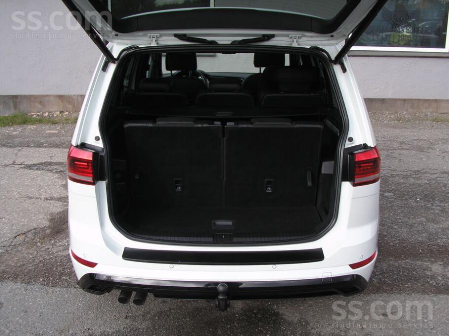 Balts Volkswagen Touran 2017 Rīga, ar dzinēja tilpumu 2.00 L un nobraukumu 166 tūkst. km par 16350 €, foto 23 vietnē AUTOMOTO.COM.LV