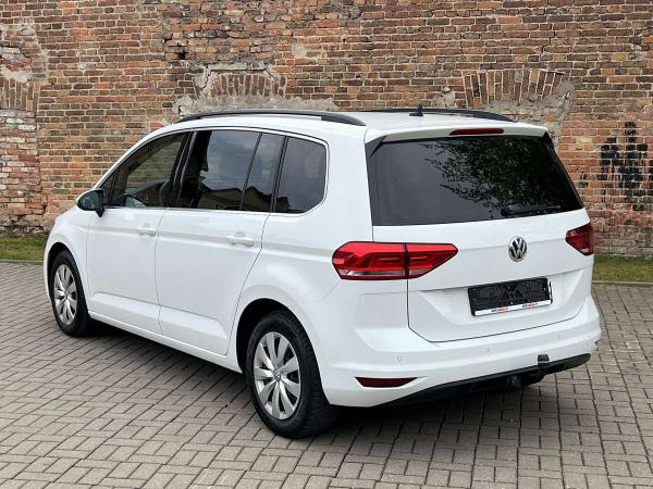 Balts Volkswagen Touran 2017 Kėdainiai, ar dzinēja tilpumu 1.60 L un nobraukumu 306 tūkst. km par 8250 €, foto 9 vietnē AUTOMOTO.COM.LV