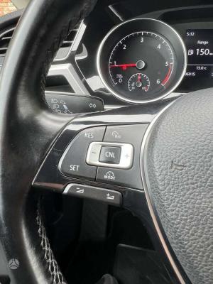 White Volkswagen Touran 2017 in Kedainiai, with an engine capacity of 1.60 L and mileage of 306 thousand km for 8250 €, photo 29 on AUTOMOTO.COM.LV