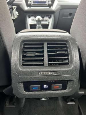 White Volkswagen Touran 2017 in Kedainiai, with an engine capacity of 1.60 L and mileage of 306 thousand km for 8250 €, photo 35 on AUTOMOTO.COM.LV