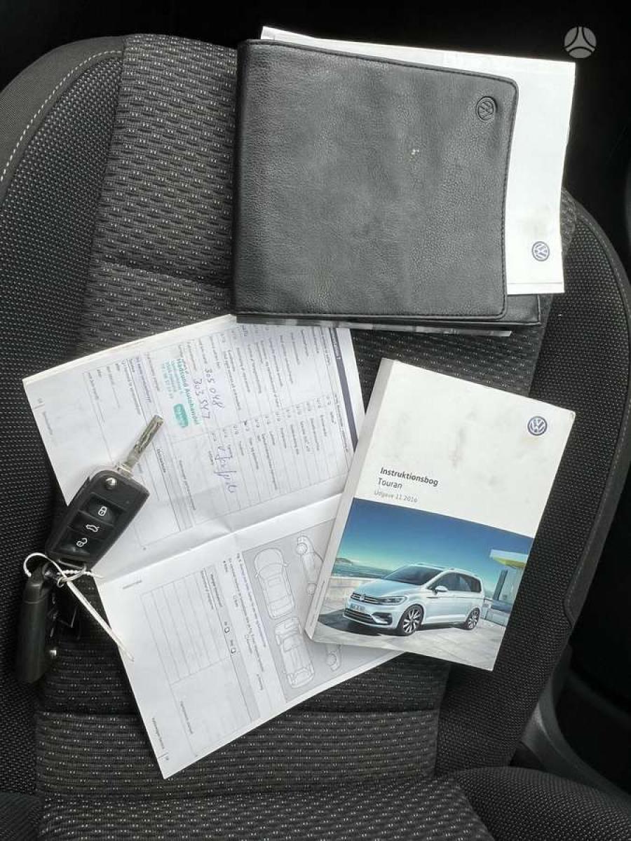 White Volkswagen Touran 2017 in Kedainiai, with an engine capacity of 1.60 L and mileage of 306 thousand km for 8250 €, photo 38 on AUTOMOTO.COM.LV