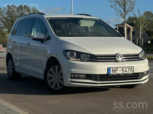White Volkswagen Touran 2017 in Jelgava, with an engine capacity of 1.60 L and mileage of 0 thousand km for 8500 €, photo 4 on AUTOMOTO.COM.LV
