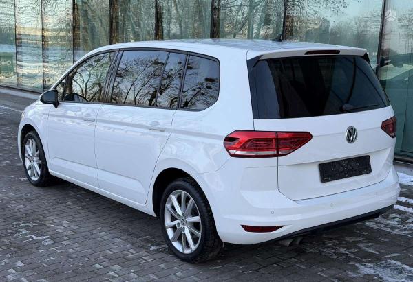 Balts Volkswagen Touran 2018 Kauņa, ar dzinēja tilpumu 1.97 L un nobraukumu 172 tūkst. km par 9400 €, foto 6 vietnē AUTOMOTO.COM.LV