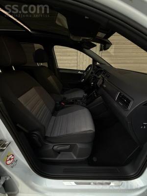 Balts Volkswagen Touran 2018 Jelgava, ar dzinēja tilpumu 1.60 L un nobraukumu 251 tūkst. km par 14990 €, foto 21 vietnē AUTOMOTO.COM.LV