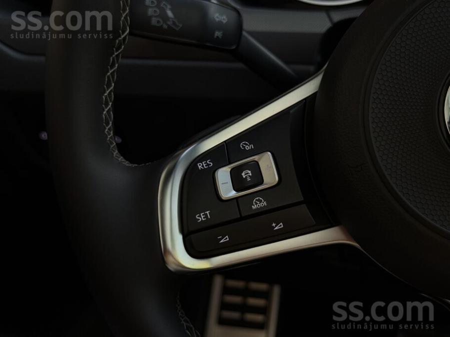 Balts Volkswagen Touran 2018 Jelgava, ar dzinēja tilpumu 1.60 L un nobraukumu 251 tūkst. km par 14990 €, foto 25 vietnē AUTOMOTO.COM.LV