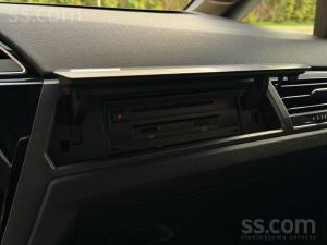 Balts Volkswagen Touran 2018 Jelgava, ar dzinēja tilpumu 1.60 L un nobraukumu 251 tūkst. km par 14990 €, foto 36 vietnē AUTOMOTO.COM.LV