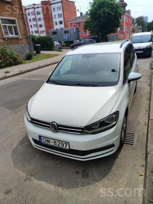 White Volkswagen Touran 2018 in Riga, with an engine capacity of 1.60 L and mileage of 310 thousand km for 9700 €, photo  on AUTOMOTO.COM.LV