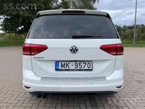 Balts Volkswagen Touran 2018 Rīga, ar dzinēja tilpumu 1.40 L un nobraukumu 151 tūkst. km par 15700 €, foto 6 vietnē AUTOMOTO.COM.LV