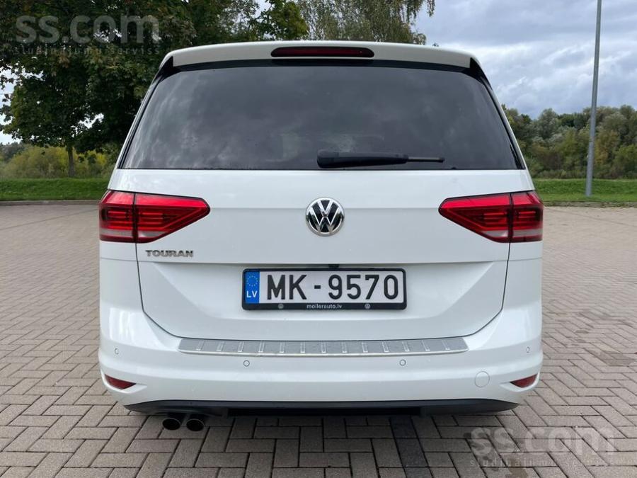 Balts Volkswagen Touran 2018 Rīga, ar dzinēja tilpumu 1.40 L un nobraukumu 151 tūkst. km par 15700 €, foto 6 vietnē AUTOMOTO.COM.LV