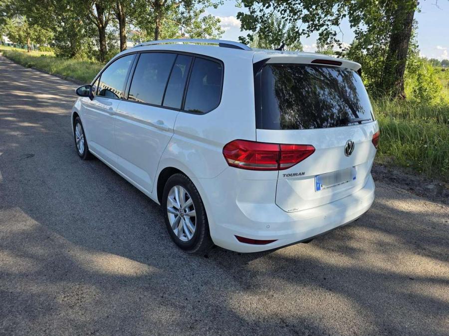 Balts Volkswagen Touran 2019 Tauragė, ar dzinēja tilpumu 1.60 L un nobraukumu 404 tūkst. km par 7900 €, foto 5 vietnē AUTOMOTO.COM.LV