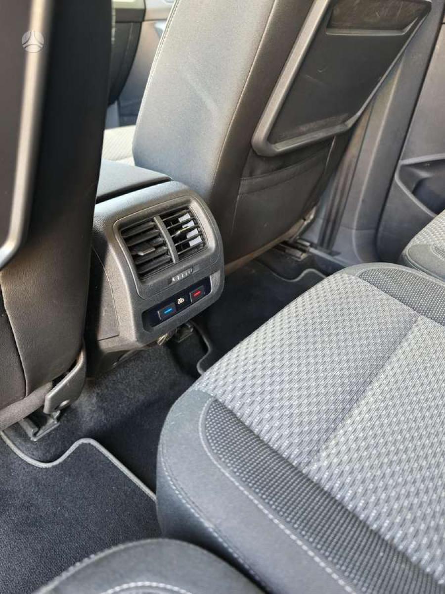 Balts Volkswagen Touran 2019 Tauragė, ar dzinēja tilpumu 1.97 L un nobraukumu 177 tūkst. km par 8400 €, foto 15 vietnē AUTOMOTO.COM.LV