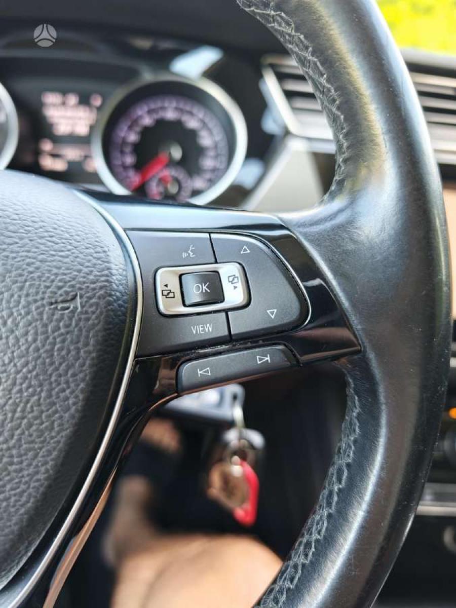 Balts Volkswagen Touran 2019 Tauragė, ar dzinēja tilpumu 1.97 L un nobraukumu 177 tūkst. km par 8400 €, foto 23 vietnē AUTOMOTO.COM.LV