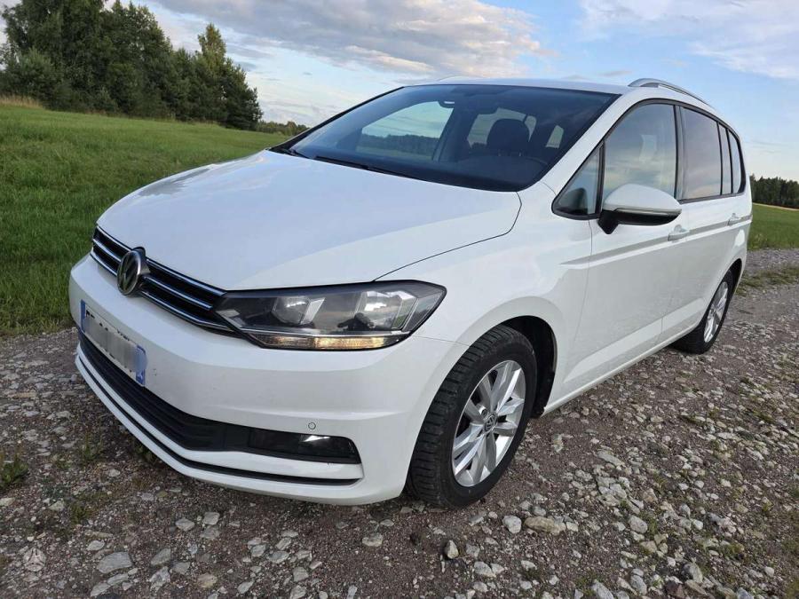 Balts Volkswagen Touran 2019 Tauragė, ar dzinēja tilpumu 1.60 L un nobraukumu 320 tūkst. km par 7800 €, foto 1 vietnē AUTOMOTO.COM.LV
