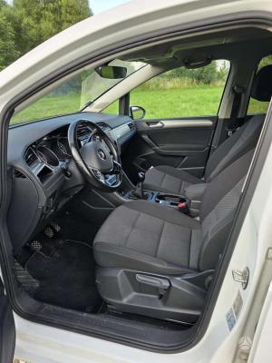 Balts Volkswagen Touran 2019 Tauragė, ar dzinēja tilpumu 1.60 L un nobraukumu 320 tūkst. km par 7800 €, foto 7 vietnē AUTOMOTO.COM.LV